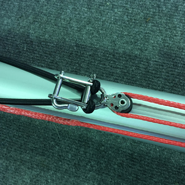 ILCA clew shackle with block - Performance Sailcraft Online Shop